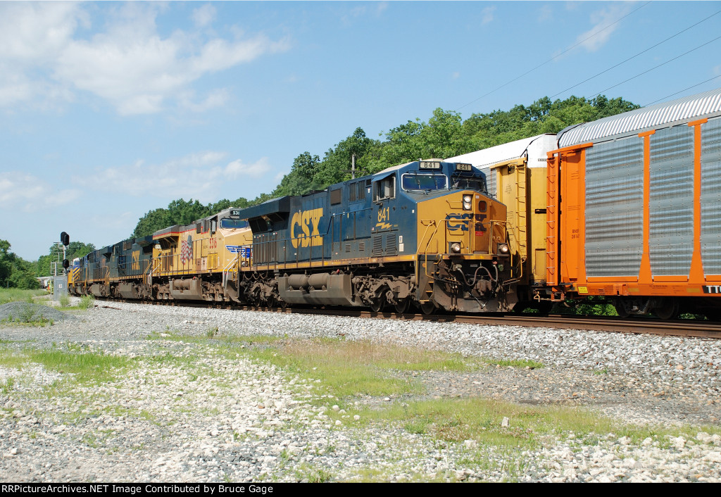 CSX 841